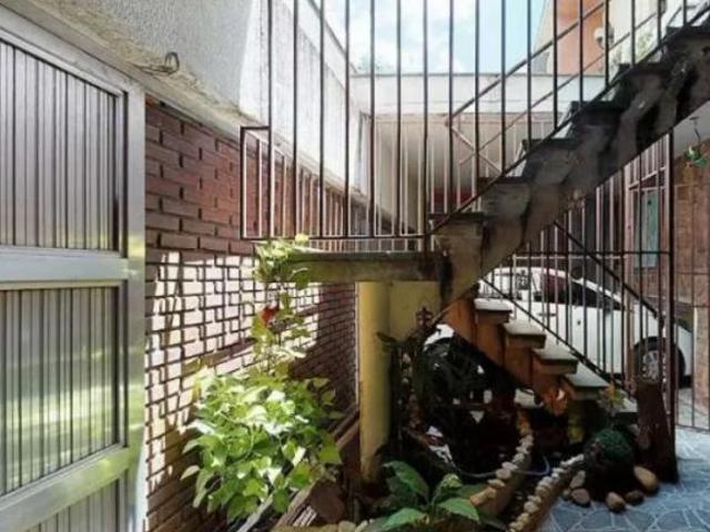 Linda Casa em Perdizes com 254m²!