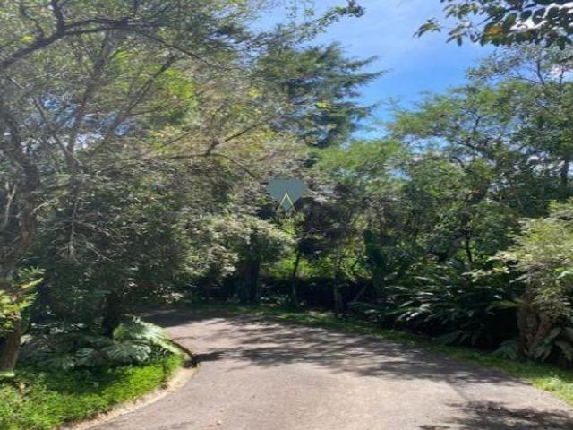 linda casa em São Sebastião das Águas Claras