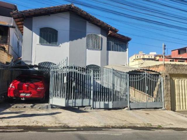 LINDA CASA EM Ã?TIMA LOCALIZÃ?Ã?O NO BAIRRO ELDORADO EM CONTAGEM