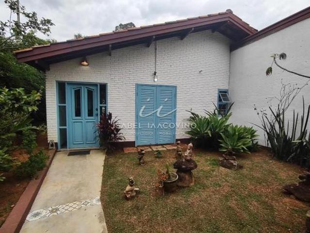 Linda casa estilo rústico à venda, Condomínio Vale da Santa Fé, Vinhedo SP