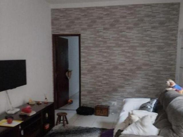 Linda casa geminada com 2 dormitórios a 150 metros da Praia do Imperador