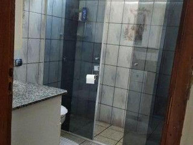 Linda casa Geminada com Edícula