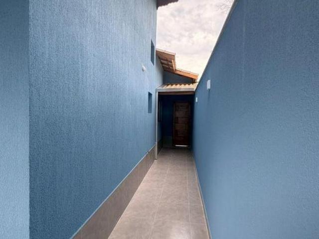 LINDA CASA GEMINADA COM FINO ACABAMENTO, CHURRASQUEIRA E PISCINA COM HIDRO