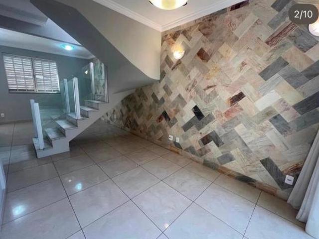LINDA CASA GEMINADA EM CONDOMÍNIO NO CASTELO