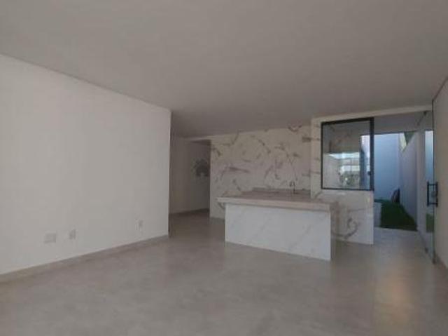 LINDA CASA GEMINADA 03 QUARTOS COM SUITE NO GUARUJA MANSÃ?ES EM BETIIM