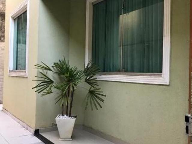 Linda Casa Geminada