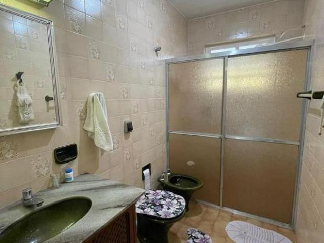 Linda Casa lado Praia com Piscina em Itanhaém