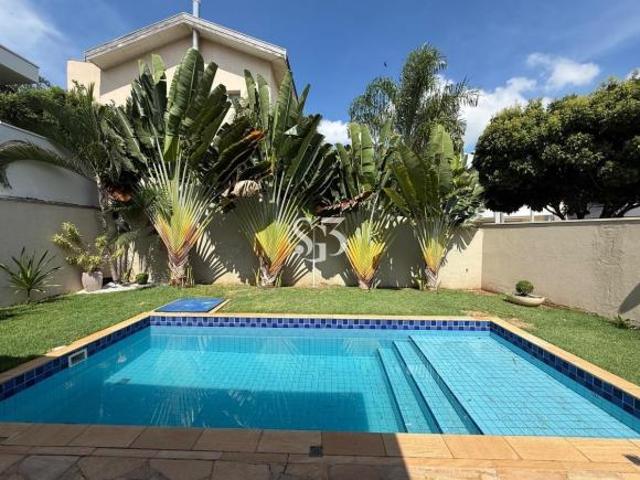 Linda casa para locação no Swiss Park em Campinas SP: 4 quartos, 3 suítes, área de lazer completa! A