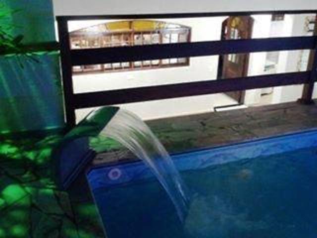 Linda casa para venda com 3 dormitórios e piscina na Vila Suíssa em Mogi