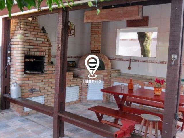 LINDA CASA PARA VENDA DE 3 DORMITÓRIOS NA CIDADE VARGAS!