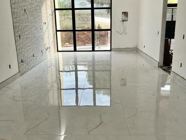 Linda casa próximo a padaria master pão Arniqueiras