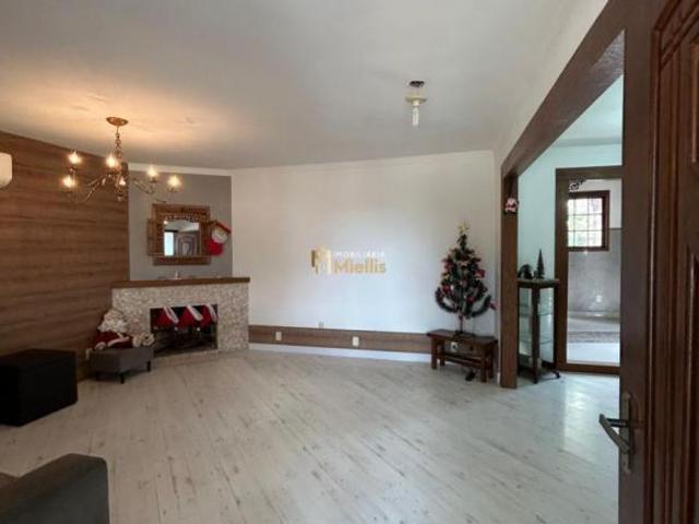 Linda Casa próximo a RS 040