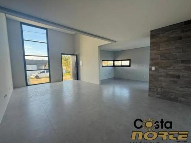 Linda Casa Próximo da Plataforma de Tramandaí