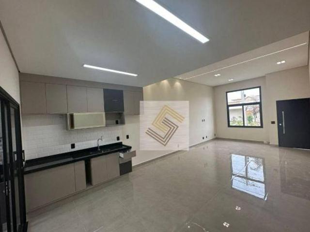 Linda casa recém construída
