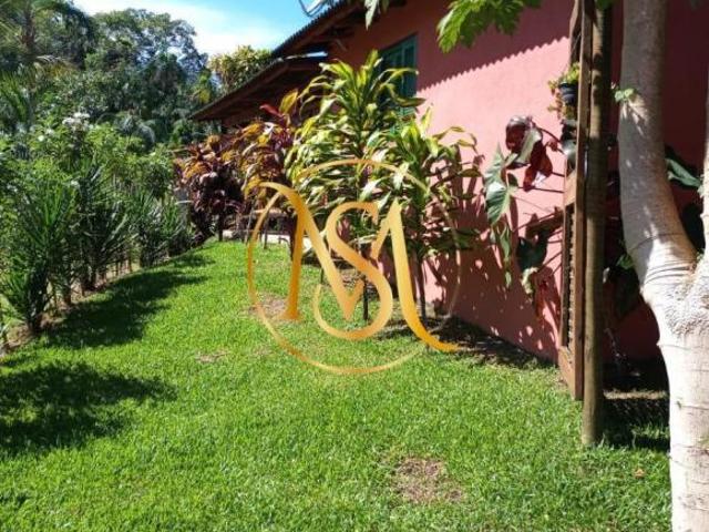 LINDA CASA RECEM CONSTRUIDA COM PISCINA, CHURRASQUEIRA E FORNO, PARA SUA TRANQUILIDADE, A 200MTS DA