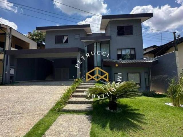 LINDA CASA RECÉM REFORMADA NO CONDOMÍNIO ORUAM, LOCALIZADO NO CHARMOSO BAIRRO JARDIM PAIQUERÊ