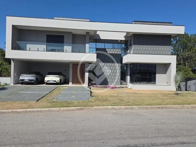 Linda Casa Sobrado À Venda no Condomínio Recanto Santa Bárbara em Jambeiro 4 Suítes com Closet e V