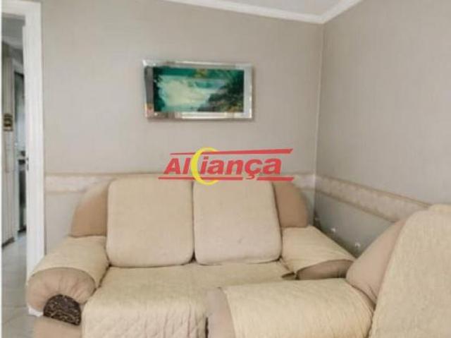 Linda Casa sobreposta de condomínio em Guarulhos