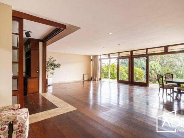 Linda casa Tamboré I