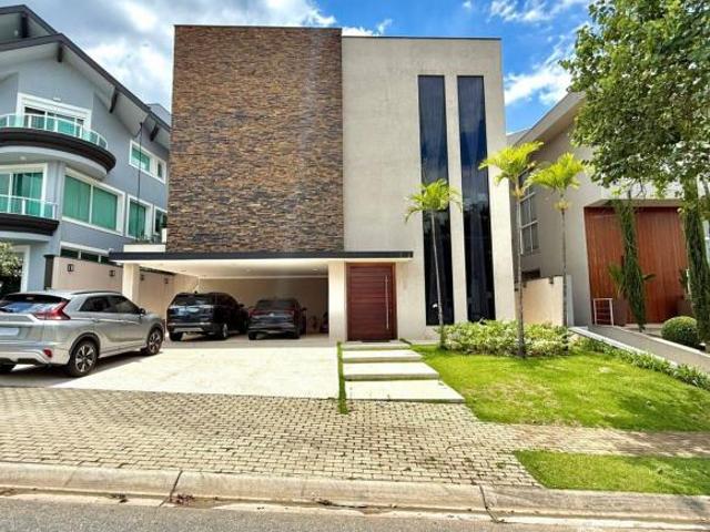 Linda Casa Tamboré X