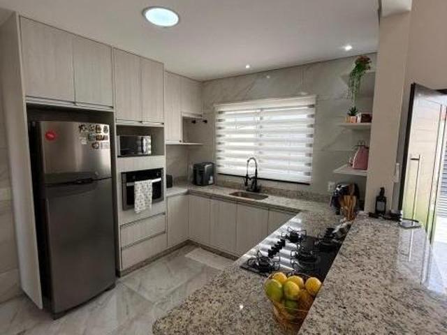 LINDA CASA TÉRRE PARA COMPRA JARDIM VALE VERDE JARDIM MARAMBAIA II JUNDIAÍ SP ACEITA PERMUTA S