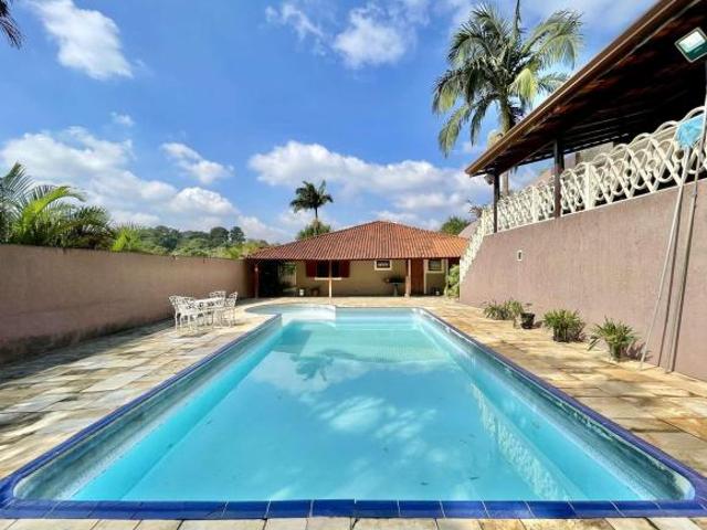 LINDA CASA TÉRREA, TODO CONFORTO E SEGURANÇA GRANJA VIANA