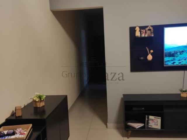 Linda Casa Térrea Villa Branca Jacareí 3 Dormitórios sendo uma Suíte 83m²