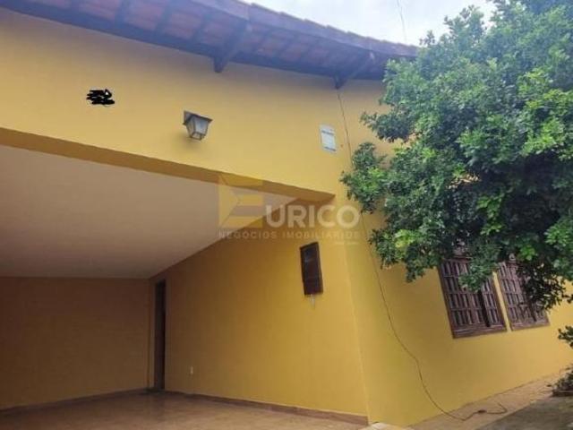 LINDA CASA TERREA A VENDA NA RUA BRASILIA REGIÃO CENTRAL DE VINHEDO/SP