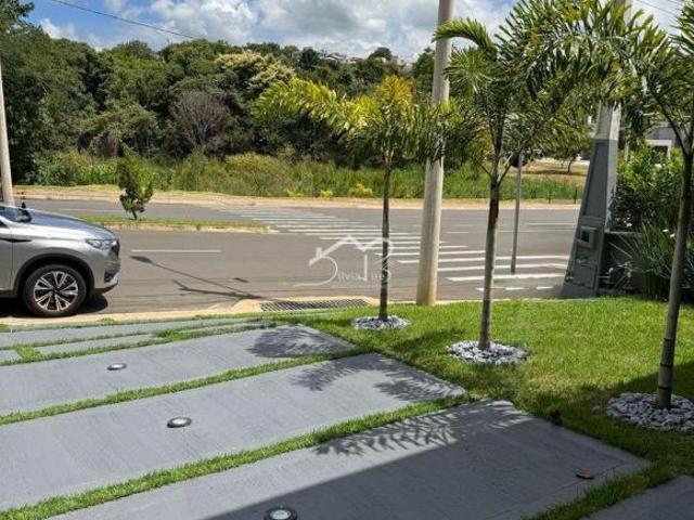 Linda Casa térrea à venda no Condomínio Gran Reserve Indaiatuba