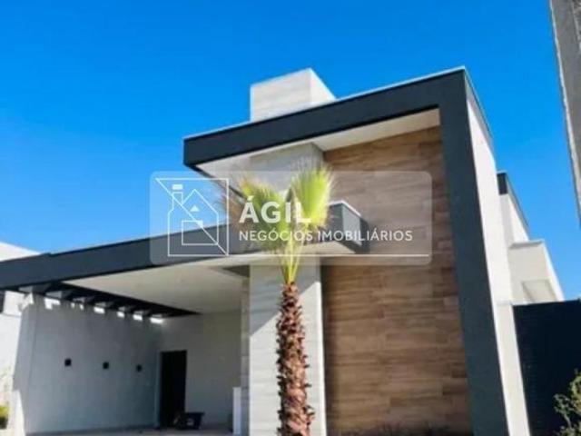 Linda casa térrea à venda no Condomínio Residencial Malibu Caçapava SP A.T.: 360m² A.C.: 187m²