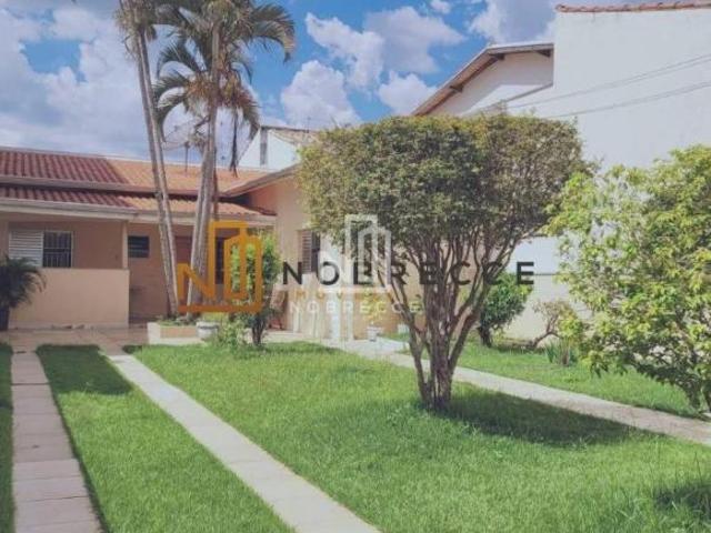 Linda casa térrea à venda no Jardim Regina, em Indaiatuba/SP