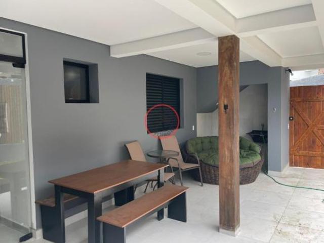 LINDA CASA TERREA À VENDA EM BOIÇUCANGA COM 2 DORMITÓRIOS,PISCINA, EM CONDOMÍNIO COM 4 CASAS. ACEITA