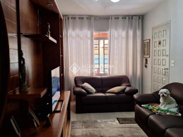 LINDA CASA TERREA Á VENDA