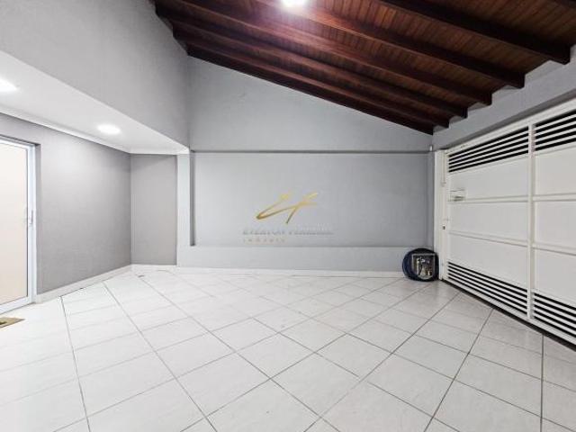 Linda Casa Térrea com 3 Dormitórios, sendo 1 Suíte com Closet em Indaiatuba