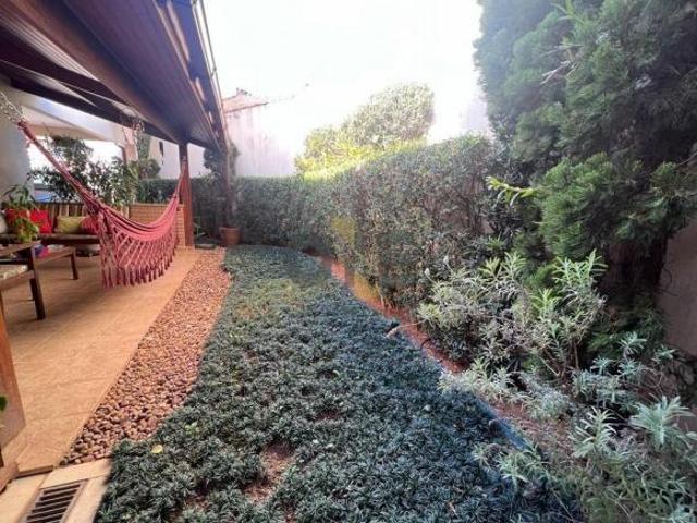 LINDA CASA TÉRREA COM 3 SUÍTES À VENDA SUPER QUADRA MORUMBI SP