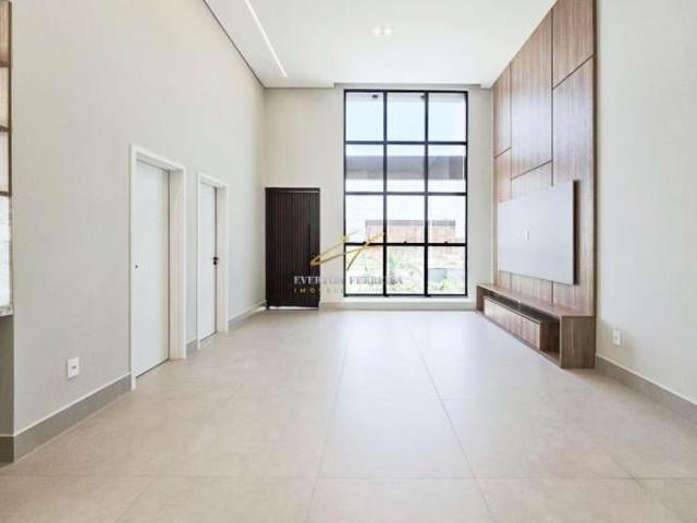 Linda Casa Térrea com 3 Suítes, sendo 1 Master com Closet, Escritório e Piscina, em Indaiatuba/SP