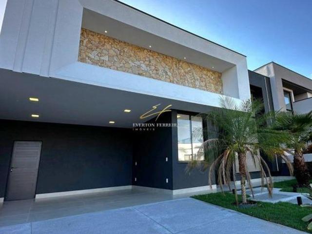 Linda Casa Térrea com 3 Suítes, sendo 1 Master com Closet, Escritório e Piscina em Indaiatuba/SP