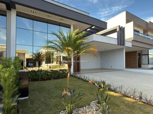 Linda Casa Térrea com 3 Suítes, sendo 1 Master com Closet, Escritório e Piscina em Indaiatuba/SP