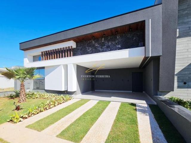 Linda Casa Térrea com 3 Suítes, sendo 1 Master com Closet, Escritório e Piscina em Indaiatuba/SP