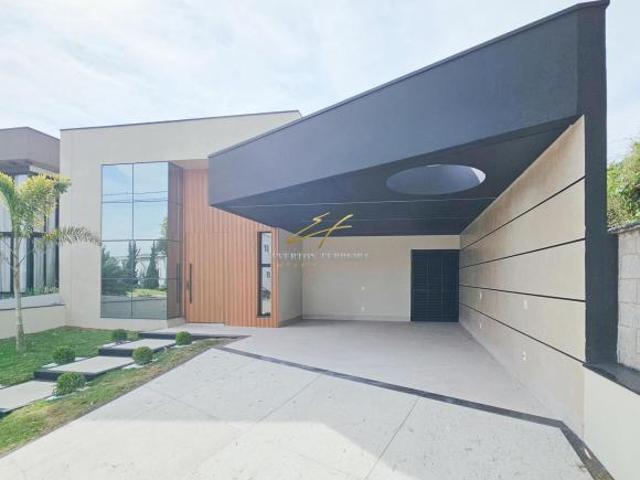 Linda Casa Térrea com 3 Suítes, sendo 1 Master com Closet, Piscina em Indaiatuba