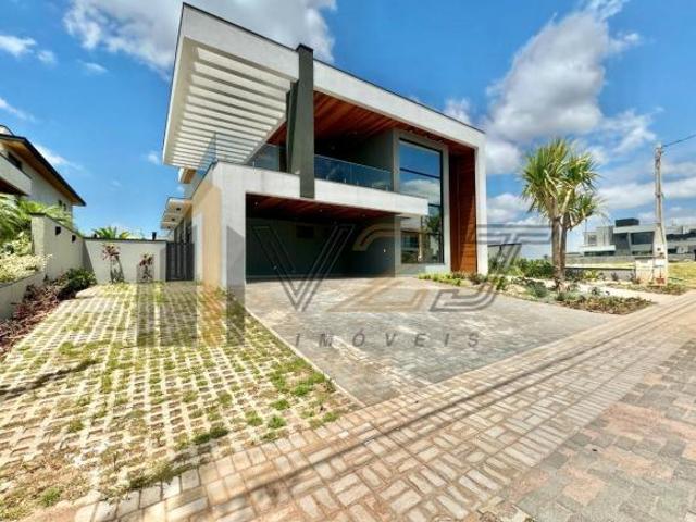 Linda casa térrea com mezanino à venda no condomínio Campo de Toscana em Vinhedo SP