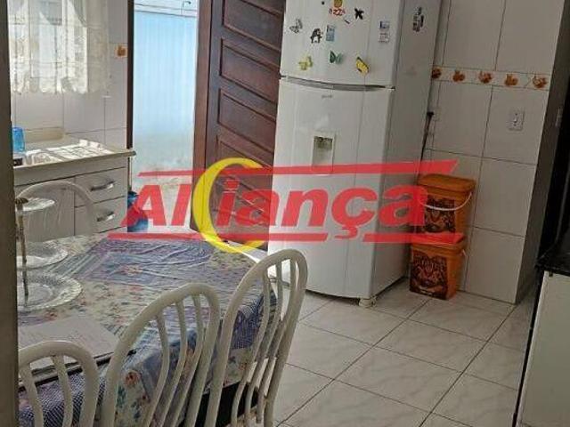 Linda casa térrea de 2 dormitórios na região do Pimentas