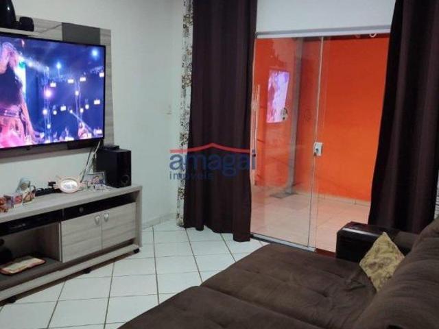 Linda casa térrea de 3 dorms sendo 1 suit