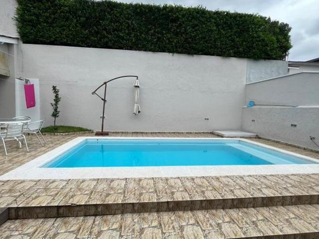 Linda casa Térrea em condomínio à venda em Alphaville, Santana de Parnaíba SP: 3 quartos, 1 suíte, 4