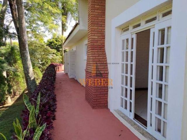 Linda casa térrea em Cotia com 560 mt de terreno