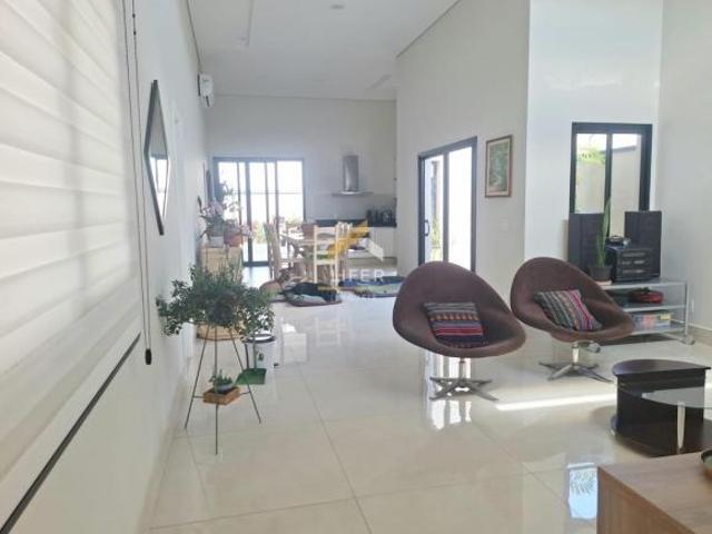 LINDA CASA TÉRREA NO VILA DO SOL EM VALINHOS