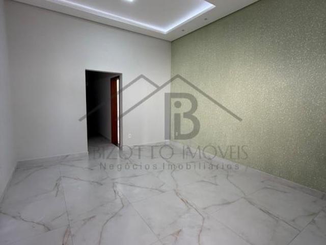 LINDA CASA TERREA NO CASABLANCA COM 3 DORMITÓRIOS SENDO 1 SUITE COM CLOSET