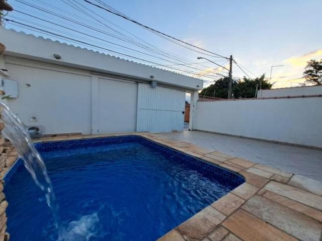 Linda Casa Térrea no Central Parque, Sorocaba 03 Dormitórios, Piscina e Suítes