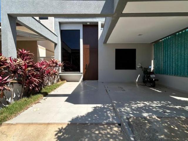 LINDA CASA TÉRREA NO COND. HORTO FLORESTAL I, ZN NORTE DE SOROCABA, ÓTIMA LOCALIZAÇÃO !