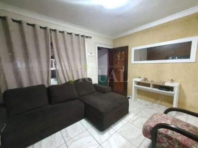 Linda Casa Térrea no Parque Capuava Ótima Localização com Fácil Acesso à Lojas, Padarias, Lanchonete